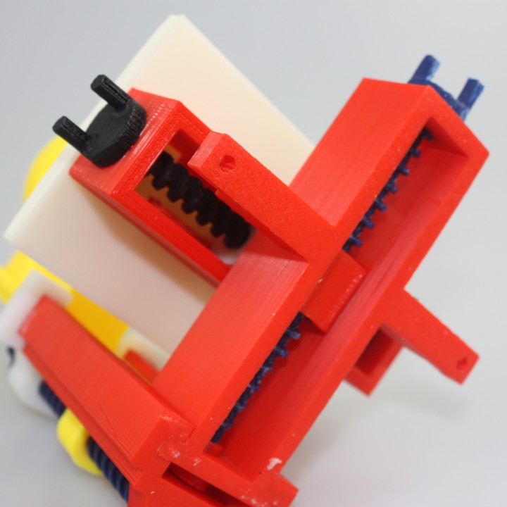 3D Printable Mini milling machine by Jack Imakr