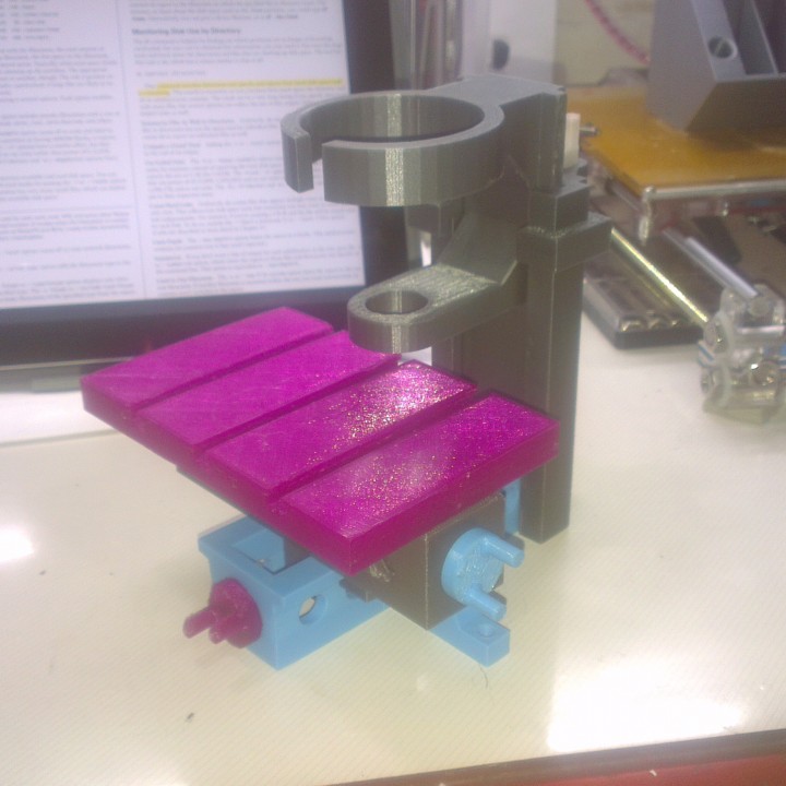 3D Printable Mini milling machine by Jack Imakr
