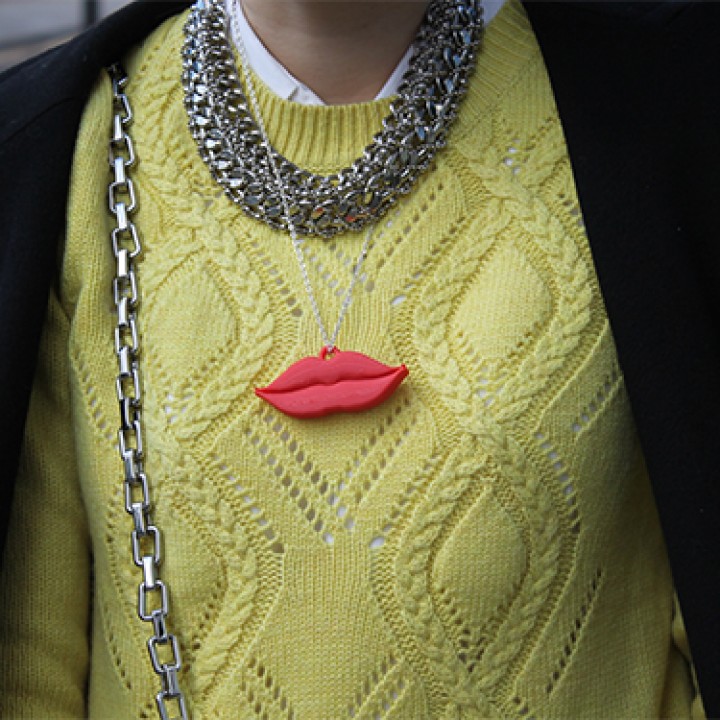 3D Printable lips pendant by M Badia