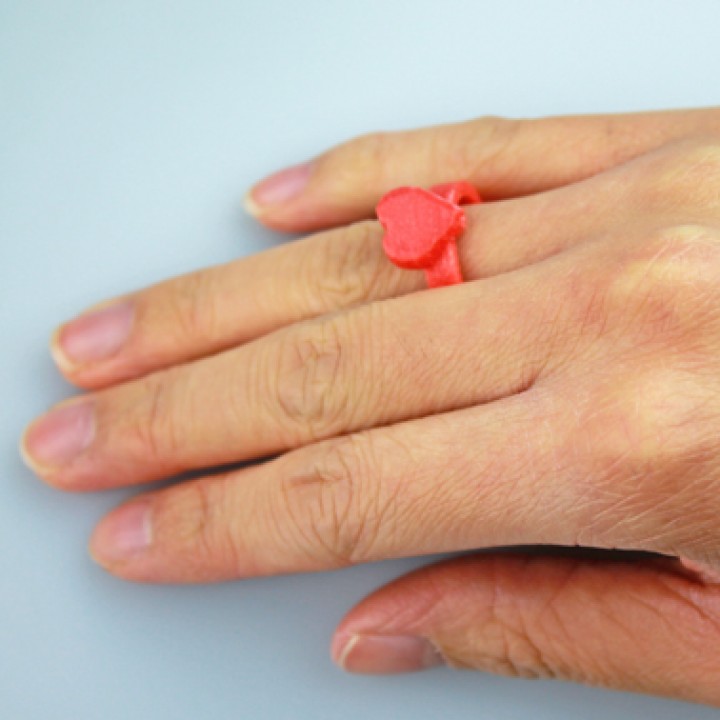 3D Printable heart Ring by Rachel Lawson