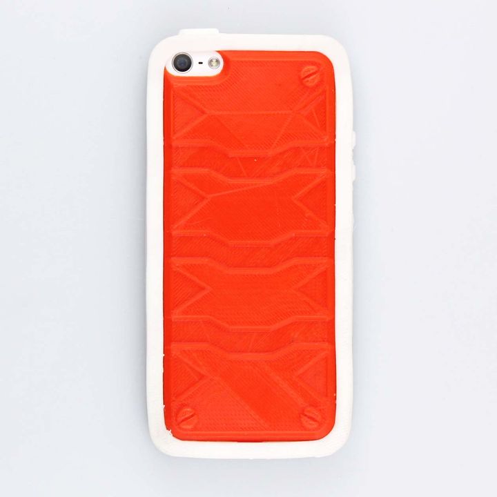 3D Printable Armoured iPhone 5 Backplate by Josiah Allen-Litchmore