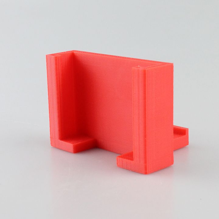3D Printable Simple passive iPhone 5 holder by Udo Reetz