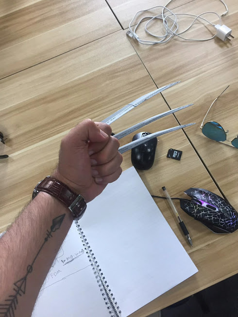 3D Printable Wolverine Wearable Claws by Kirby Downey