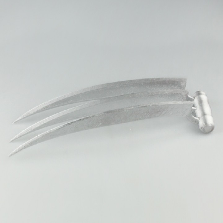 3D Printable Wolverine Wearable Claws by Kirby Downey