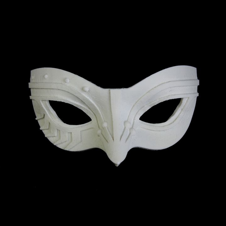 3D Printable Crown Clown Mask by alan stanford