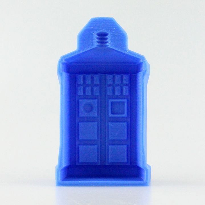 3D Printable Tardis Mold by Fynn Große-Bley
