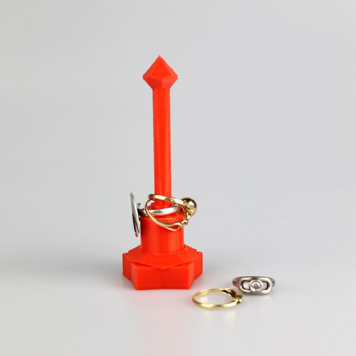 3D Printable magnificent ring holder by Rachel Lawson