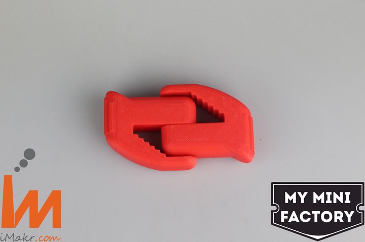 3D Printable Knee Defender by Kirby Downey