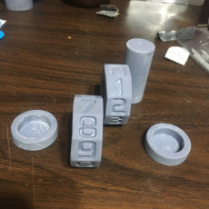 3D Printable Magic The Gathering Life Counter by Abraham Kurtzweil