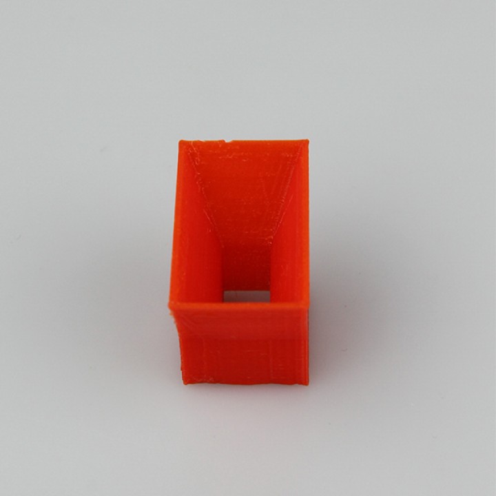3D Printable Square Funnel by Alessia M
