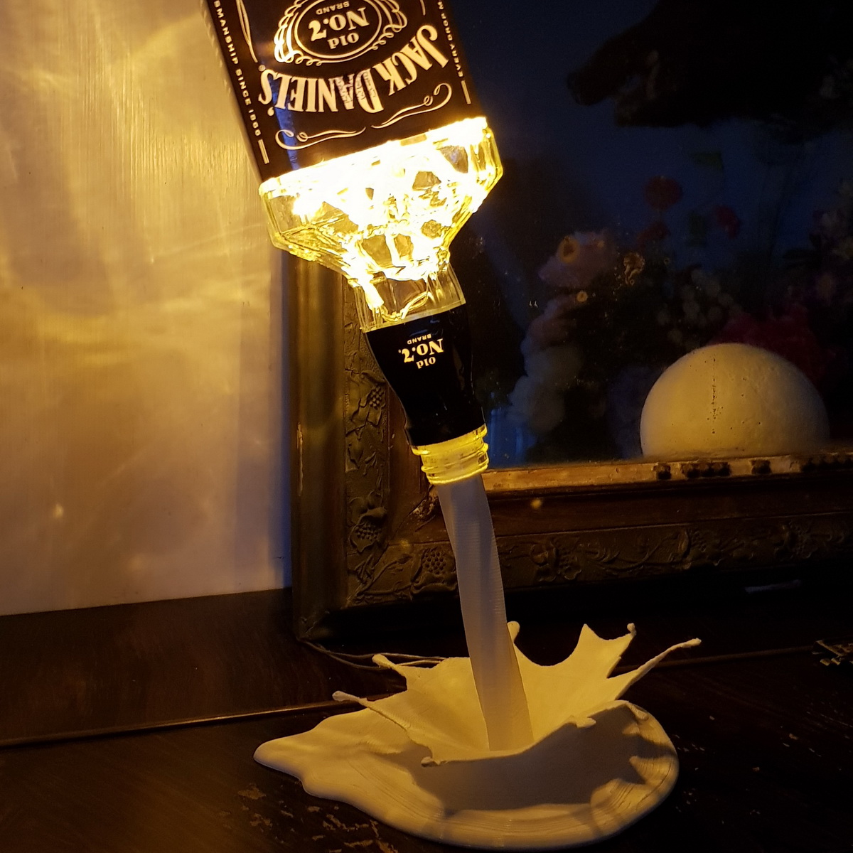 3D Printable SplashLIGHT by Avooq Creations.