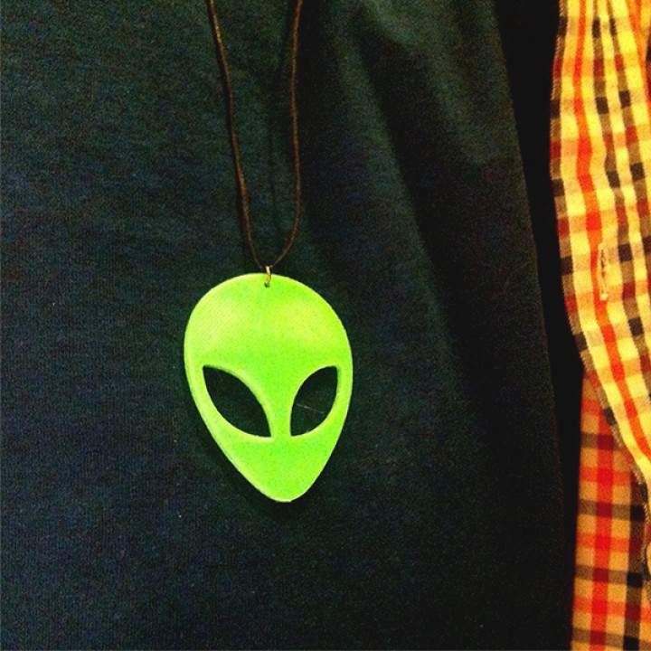 3D Printable Alien Pendant by Catalin Garbulet