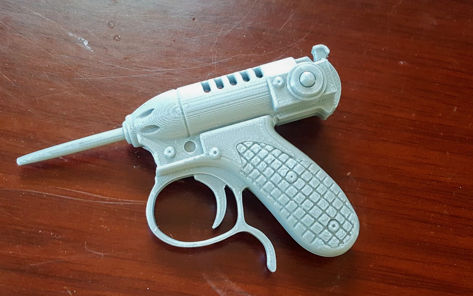 3D Printable Men in Black - Noisy Cricket Gun by Darras Bertrand