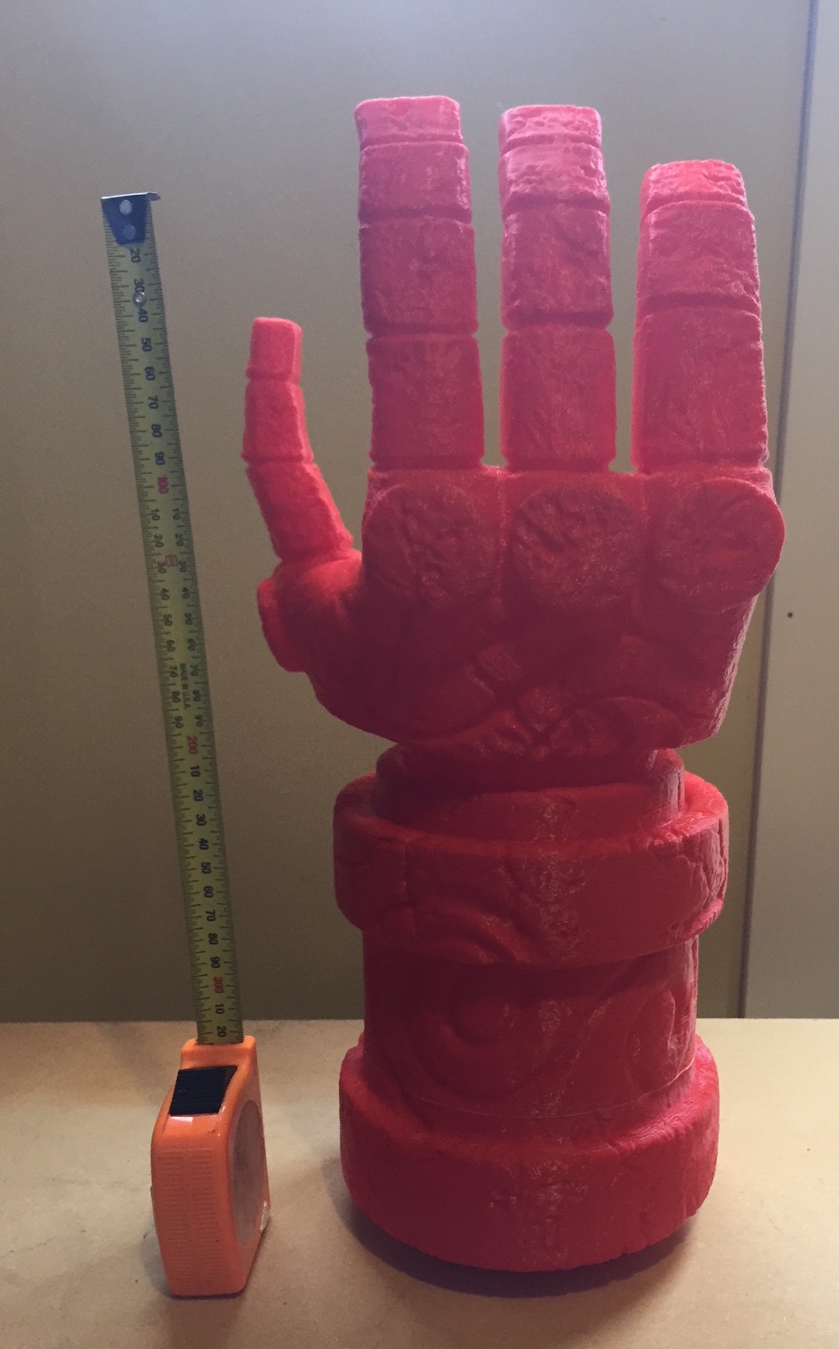 3D Printable Right Hand of Doom (Hellboy) by Fabio Bautista