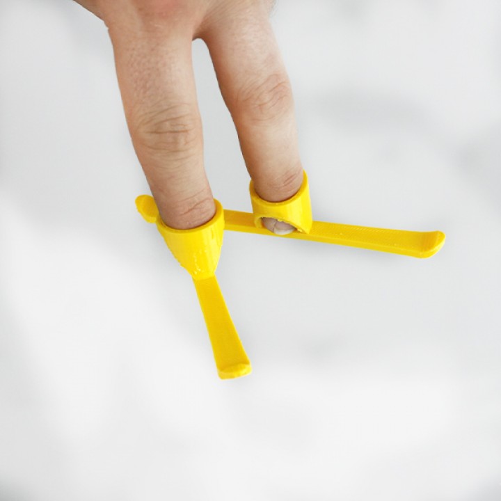 3D Printable finger skis by Chase DeVries