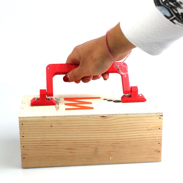 3D Printable Case Handle by phillip bennett