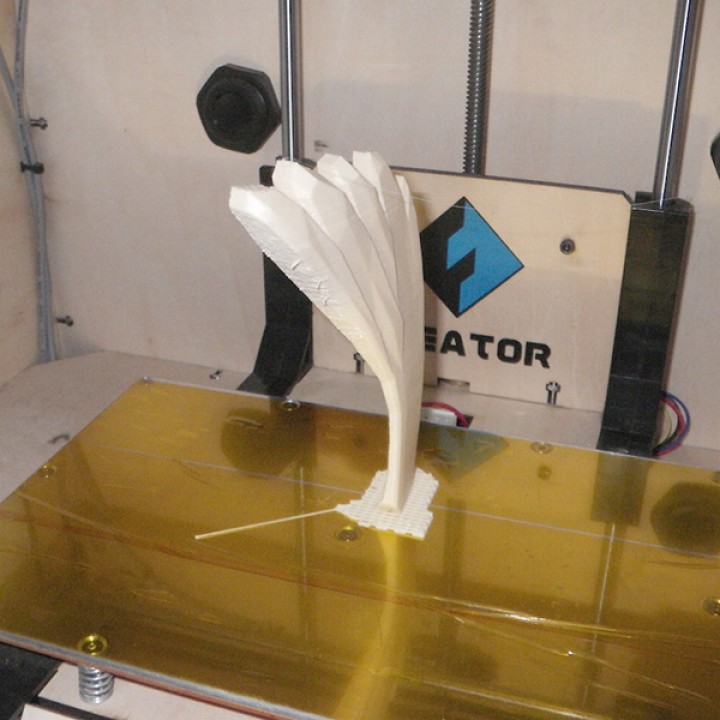 3D Printable Crystal Balancing Bird by Andrew Forster