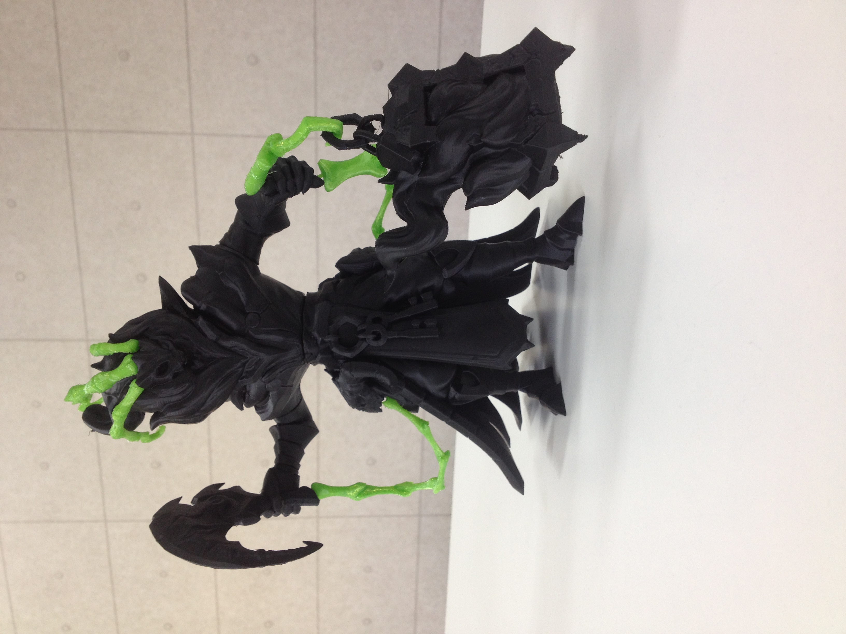 3D Printable Thresh - league of legends by Daniel Schunemann