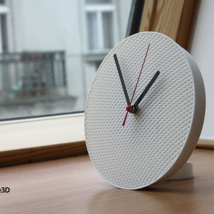 3D Printable Structure Clock by Be3D printers