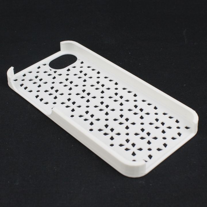 3D Printable Diamond Pattern IPhone 5 Case by Mark Ledwold