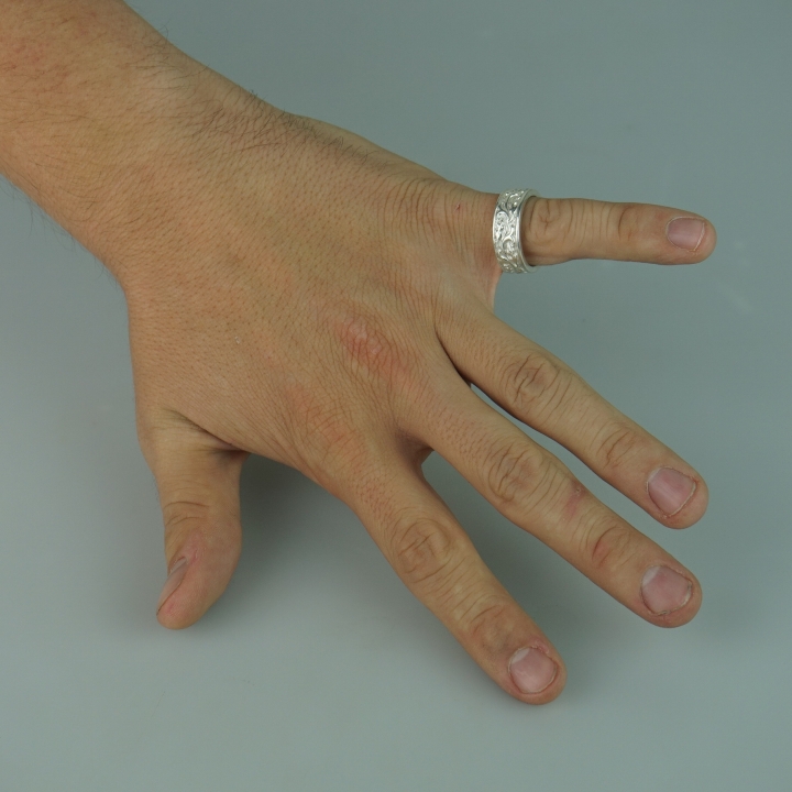 3D Printable Engraved Ring by Murat Bozer