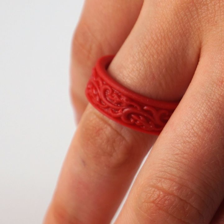 3D Printable Engraved Ring by Murat Bozer