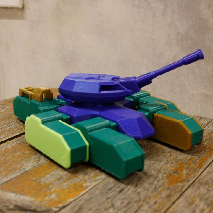 3D Printable Halo Rhino Tank - Fully Articulated Model Kit by christian.c