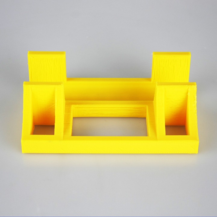 3D Printable Xbox One Kinect stand by Brian Boga