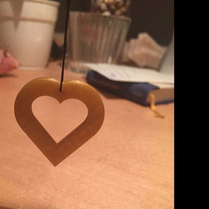 3D Printable Beautifully Simple Heart Pendant 2 by Thomas Oehri