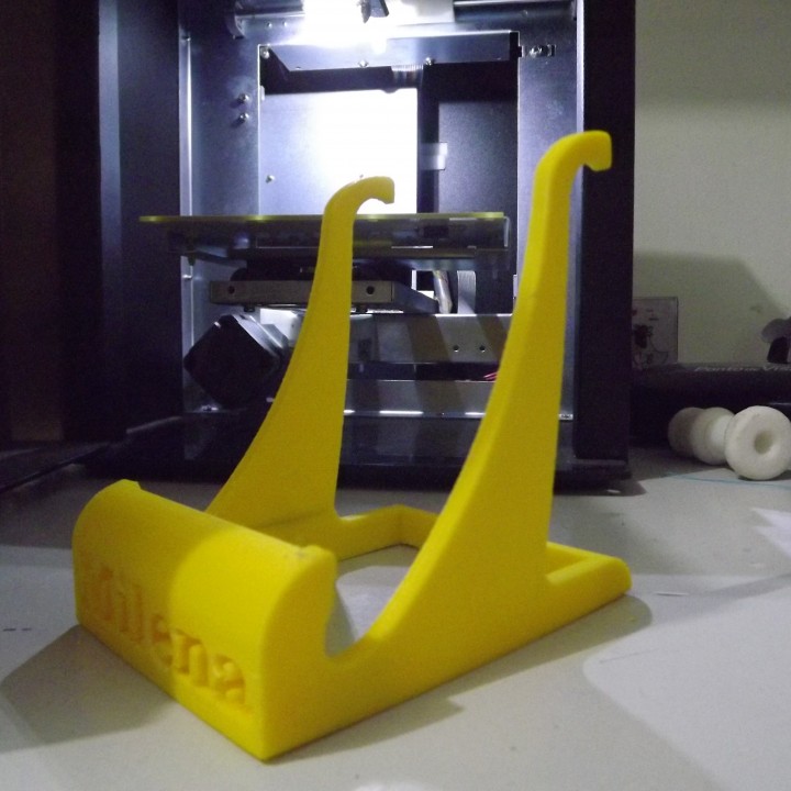 3D Printable Tablet stand by Natal Gusmão Mendes