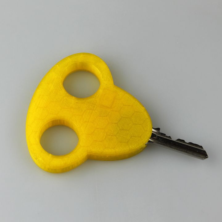 3D Printable Key holder with holes by Luca Parmegiani
