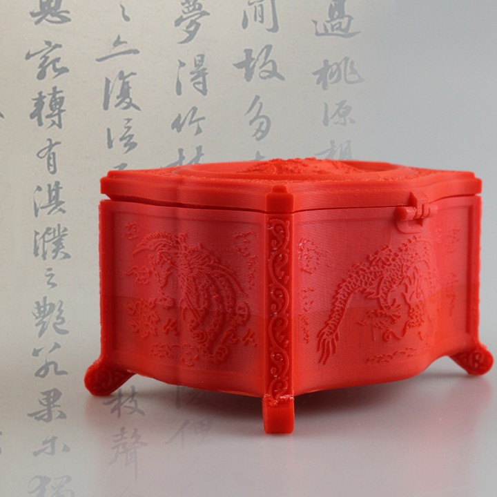 3D Printable Ornamental Chinese Gift Box by Cemal Cetinkaya