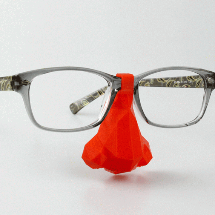 3D Printable Low Poly Red Nose by Jennifer Yu