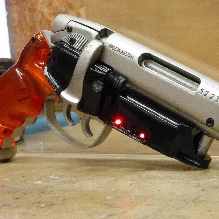 3D Print of Deckards Blaster - Blade Runner by ITALYMAKER