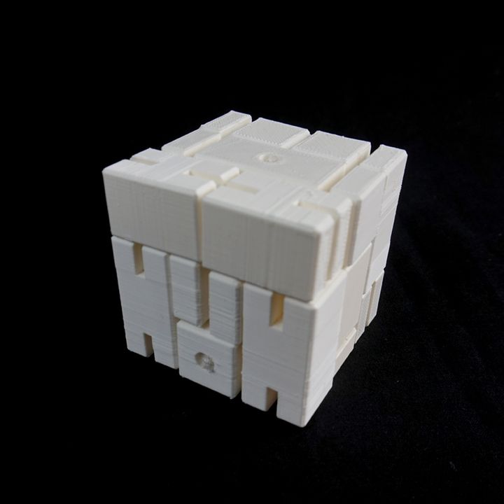 3D Printable SMALL CUBE ROBOT by Menanteau Nicolas