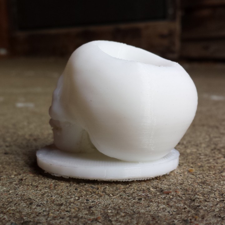 3D Printable Wacom Skull Stylus Stand by Tanya Wiesner