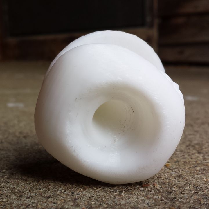 3D Printable Wacom Skull Stylus Stand by Tanya Wiesner