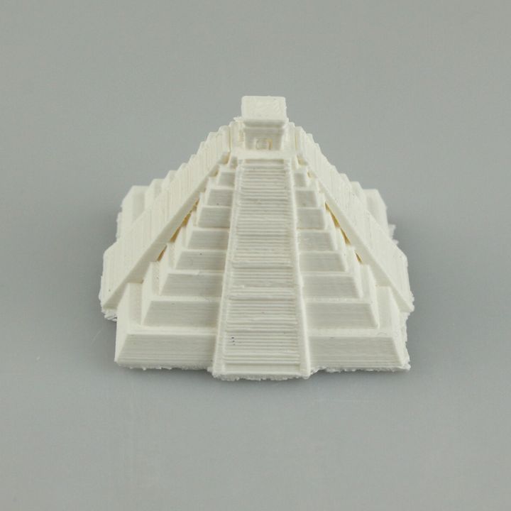 3D Printable Mayan Pyramid by Sajid Diaz