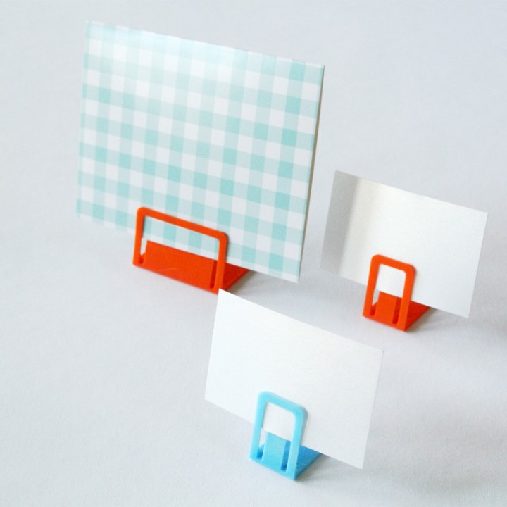 3D Printable Card stand by Tosh Sayama