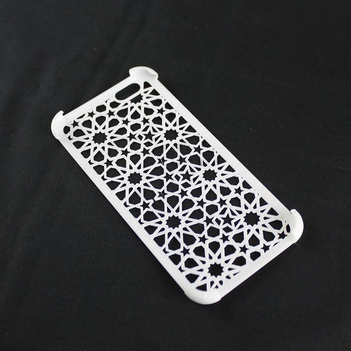 3D Printable STARS iPhone 6/6S Case by Cemal Cetinkaya