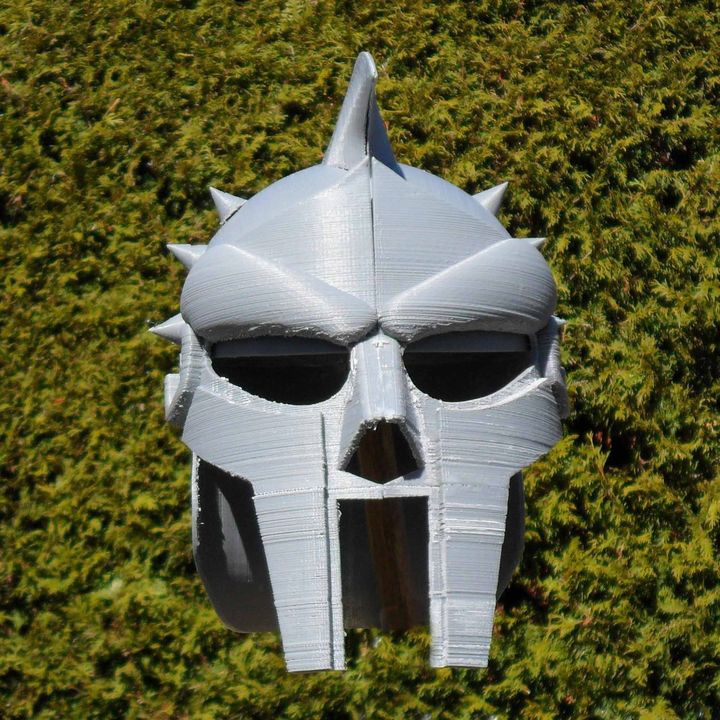 3D Printable Wearable Gladiator Mask by alan stanford