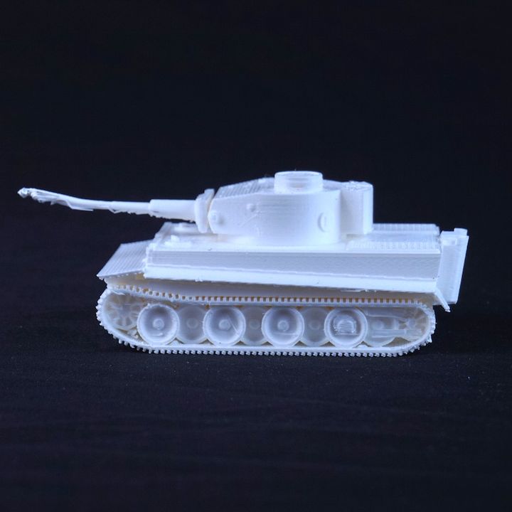 3D Printable Tank by ewelina jankowska