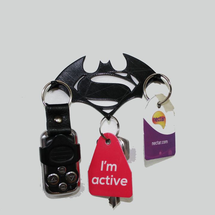 3D Printable Batman Vs Superman- Key chain Holder by Godson T Stephen