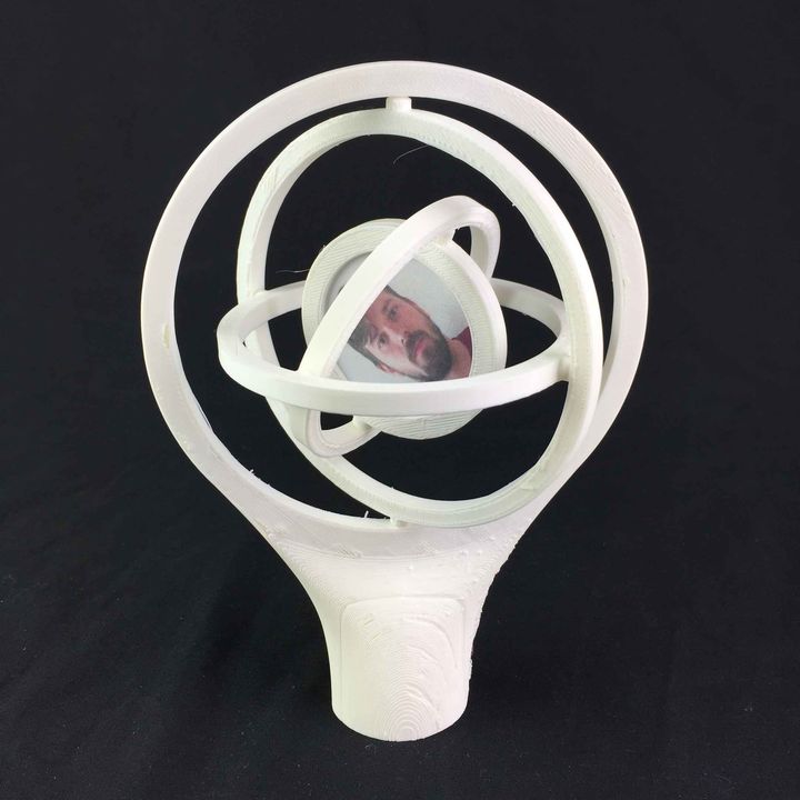 3D Printable Spinning Gyro Photo Frame by Lloyd Bolts
