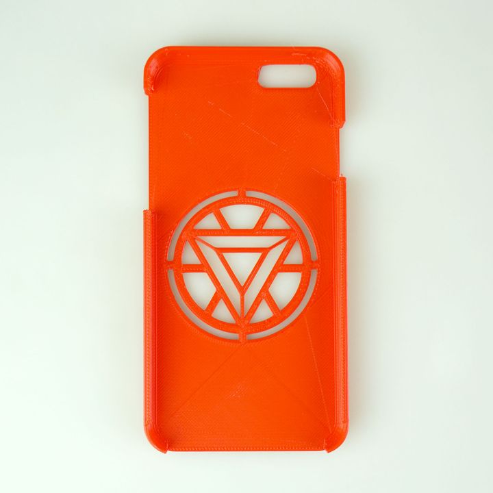 3D Printable Iron Man Phone Case by Jared Ramkissoon