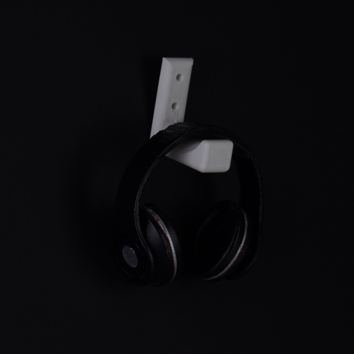 3D Printable Headphone mount linus tech tips by Pierce Brookins