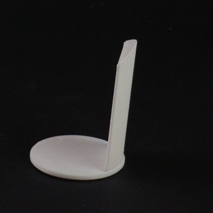 3D Printable Simple V2 by liam clarke