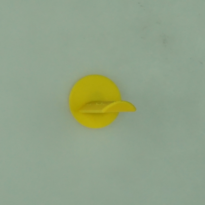 3D Printable Simple Wall Mount by Gurkay Sebat