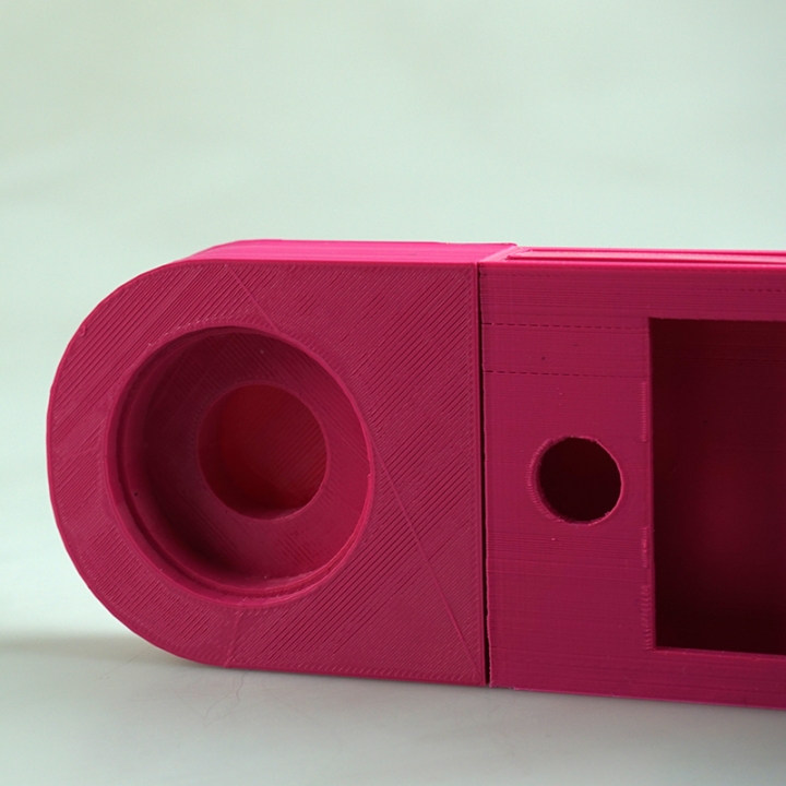 3D Printable iphone 4s alarm by Evan Gorman