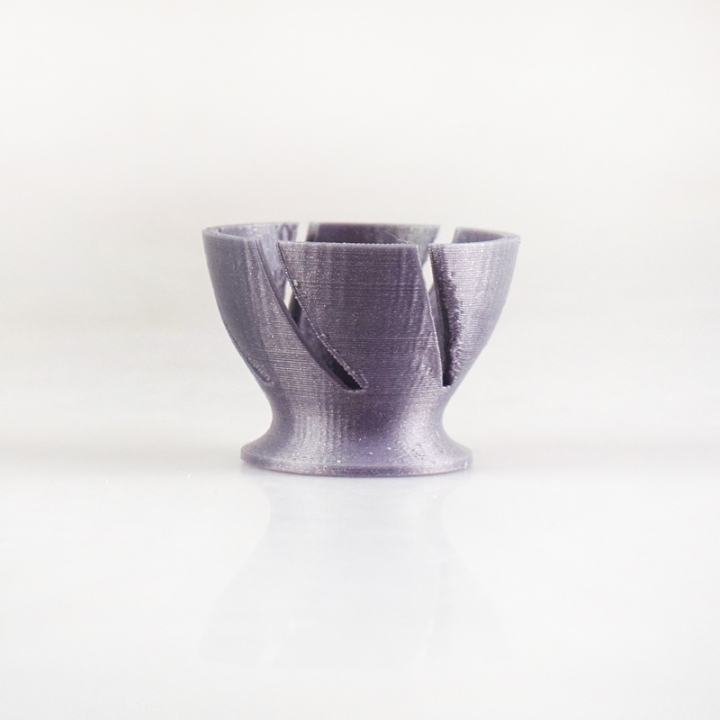 3D Printable slotted cup by Richard Cadway